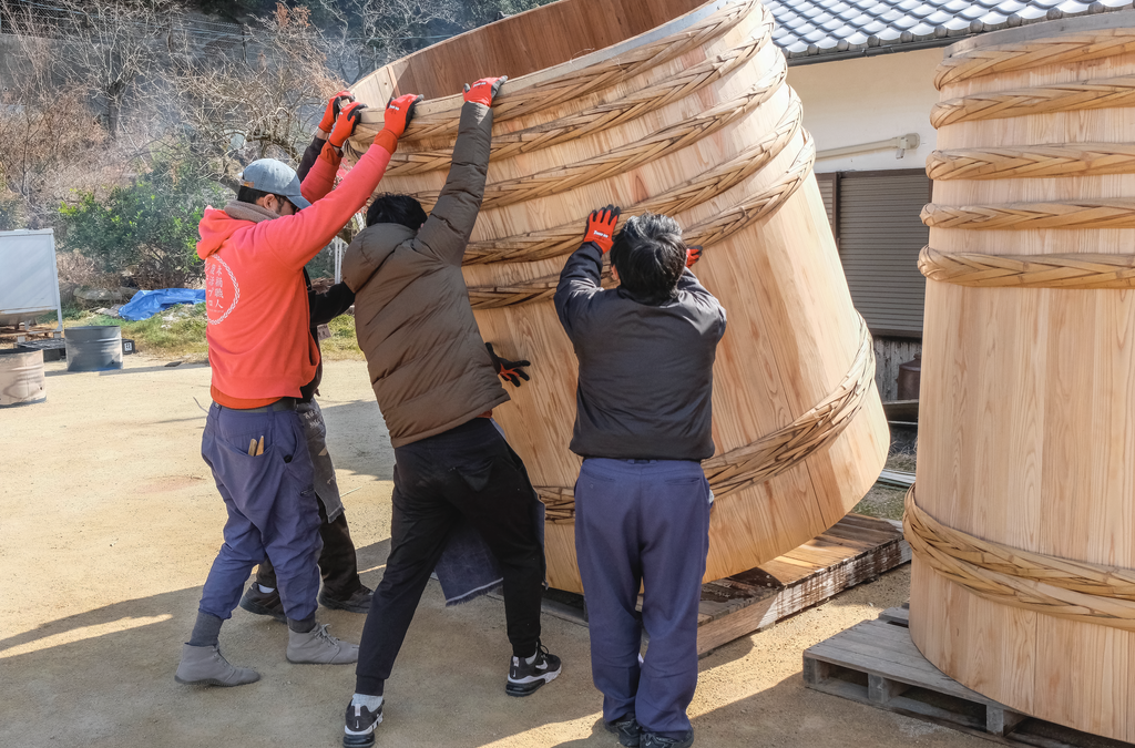 Issue Nineteen T.O.C. – Douglas Brooks – “KIOKE: A New Way of Traditio – Mortise & Tenon Magazine